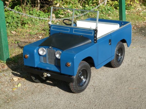Scale Model - Electric Powered Land Rover Series II - Land Rover Centre