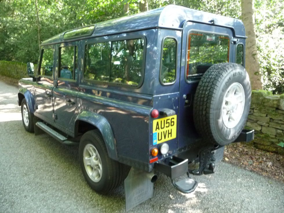 AU56 UVH - 2006 Land Rover 110 XS County Station Wagon - 87,000 miles ...